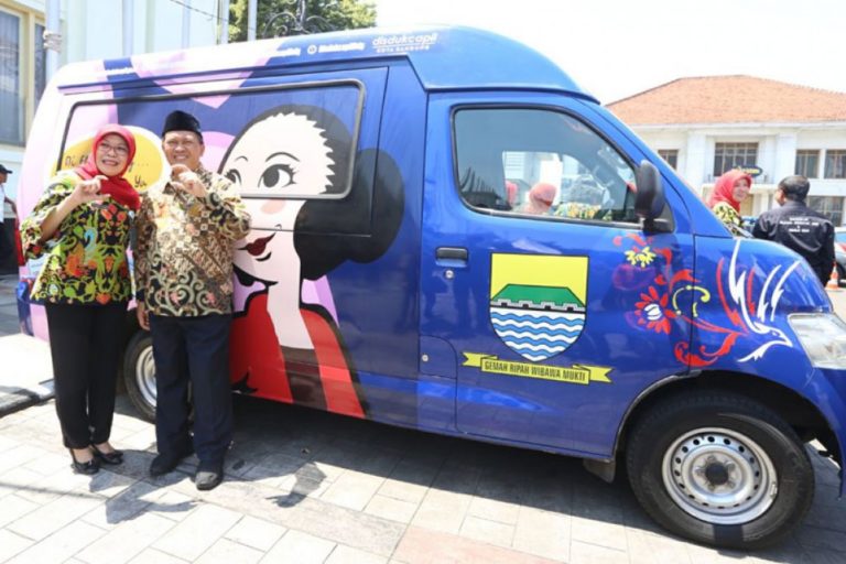 Mang Udin dan Bi Eha Ikuti Mobil Mepeling Disdukcapil – BDG TODAY